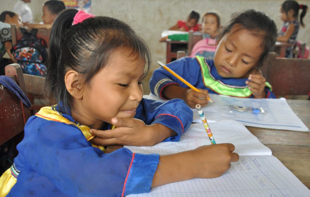 Las 48 lenguas originarias del Perú ya tienen alfabetos oficiales | UMC ...